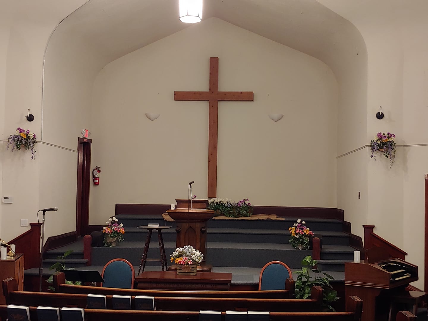 Immanuel Baptist Church St. Paul, MN – "Holding Forth the Word of Life"